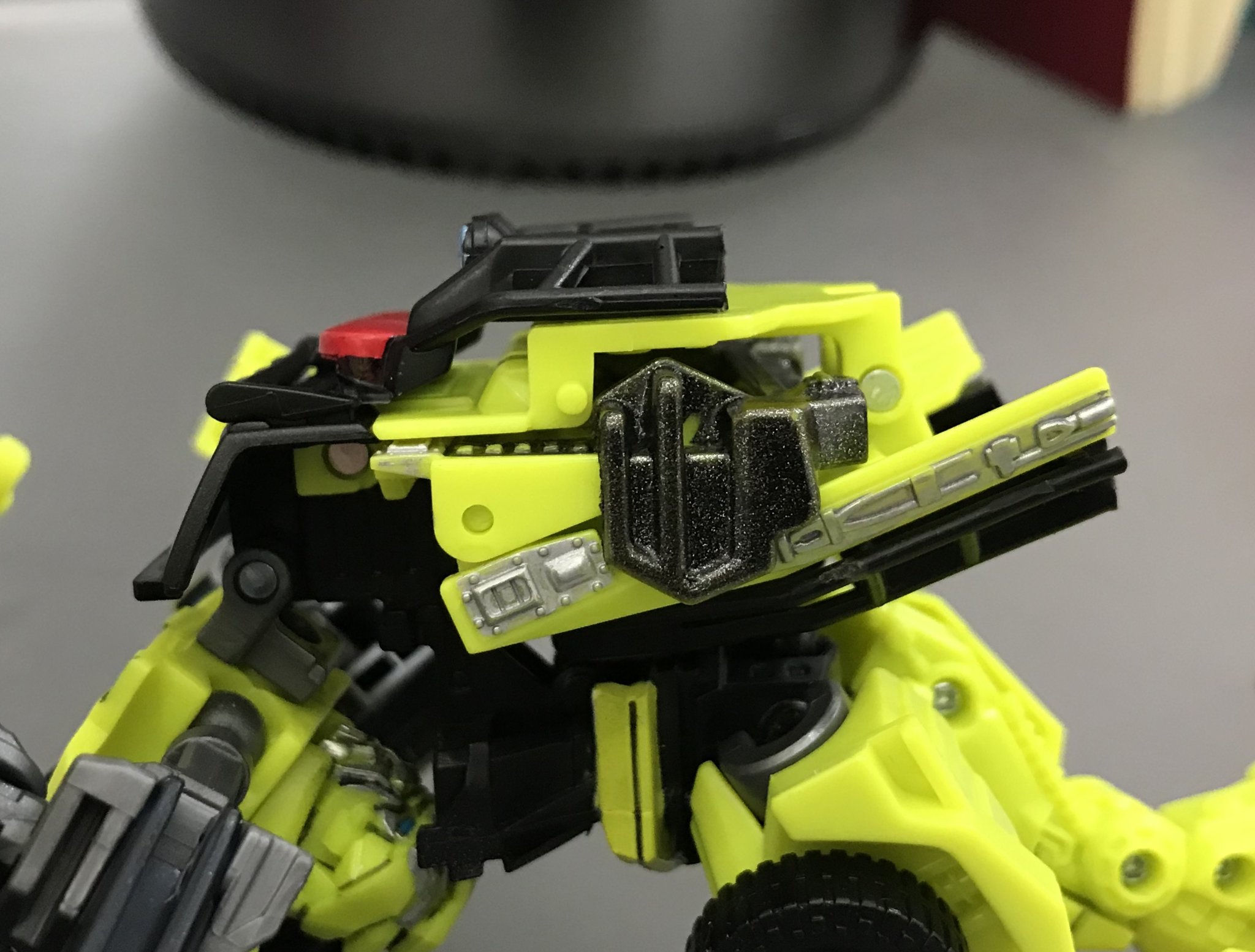 Foto Reseña: Studio Series SS-04 Ratchet – Cybertron 21