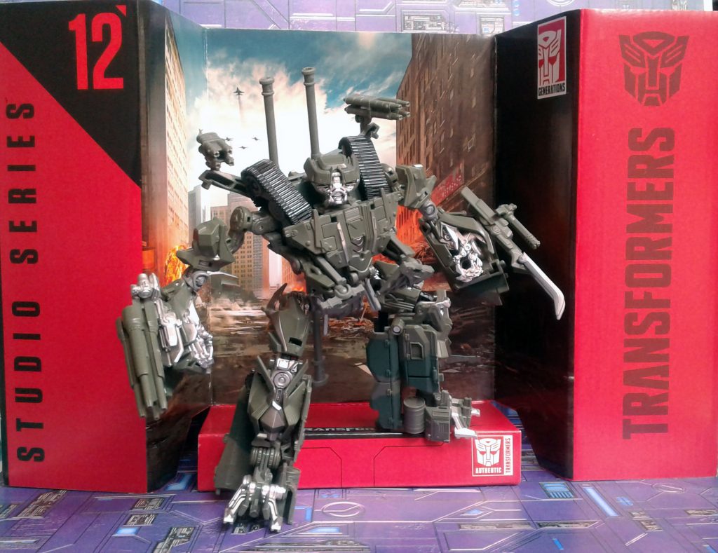 Fotoreseña: Studio Series SS-12 Brawl – Cybertron 21