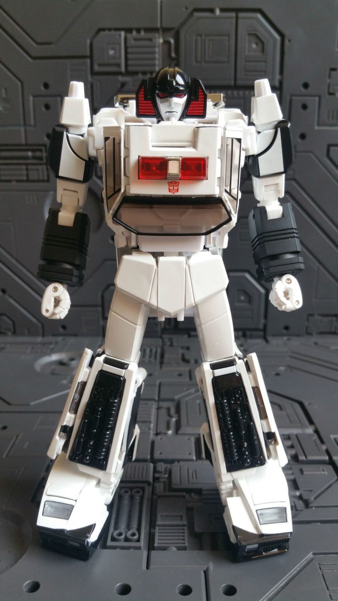 Foto Reseña: Transformers Masterpiece MP-42 Cordon – Cybertron 21