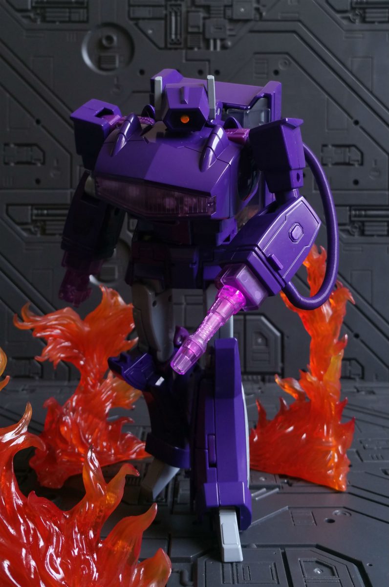 Foto Reseña: Transformers Masterpiece MP-29+ Destron Laserwave ...