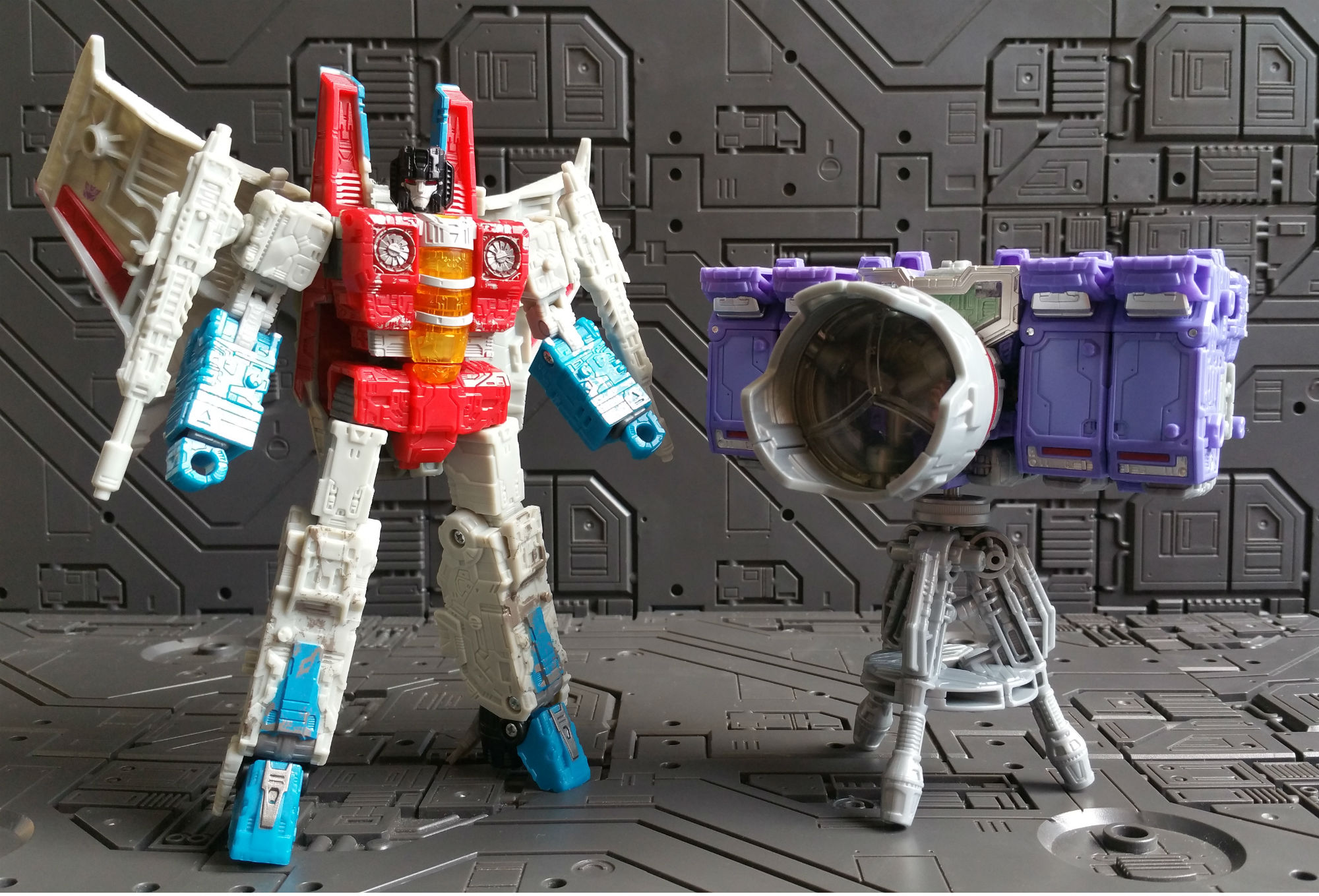 Foto Reseña: Transformers WFC Siege SG-28 Deluxe Class Refraktor ...