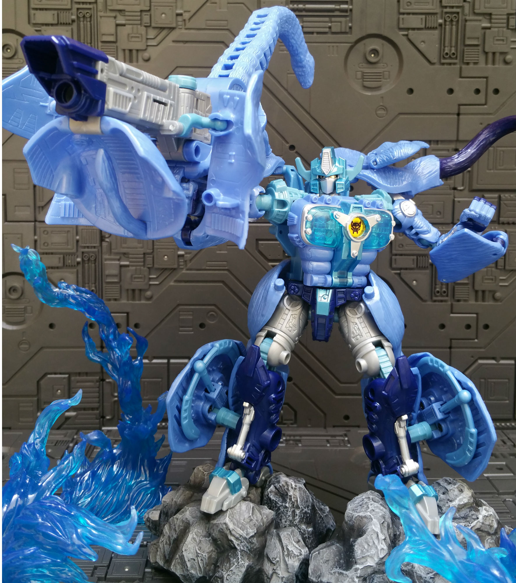 Foto Reseña: Transformers Legends LG-EX Blue Big Convoy (Takara Tomy ...