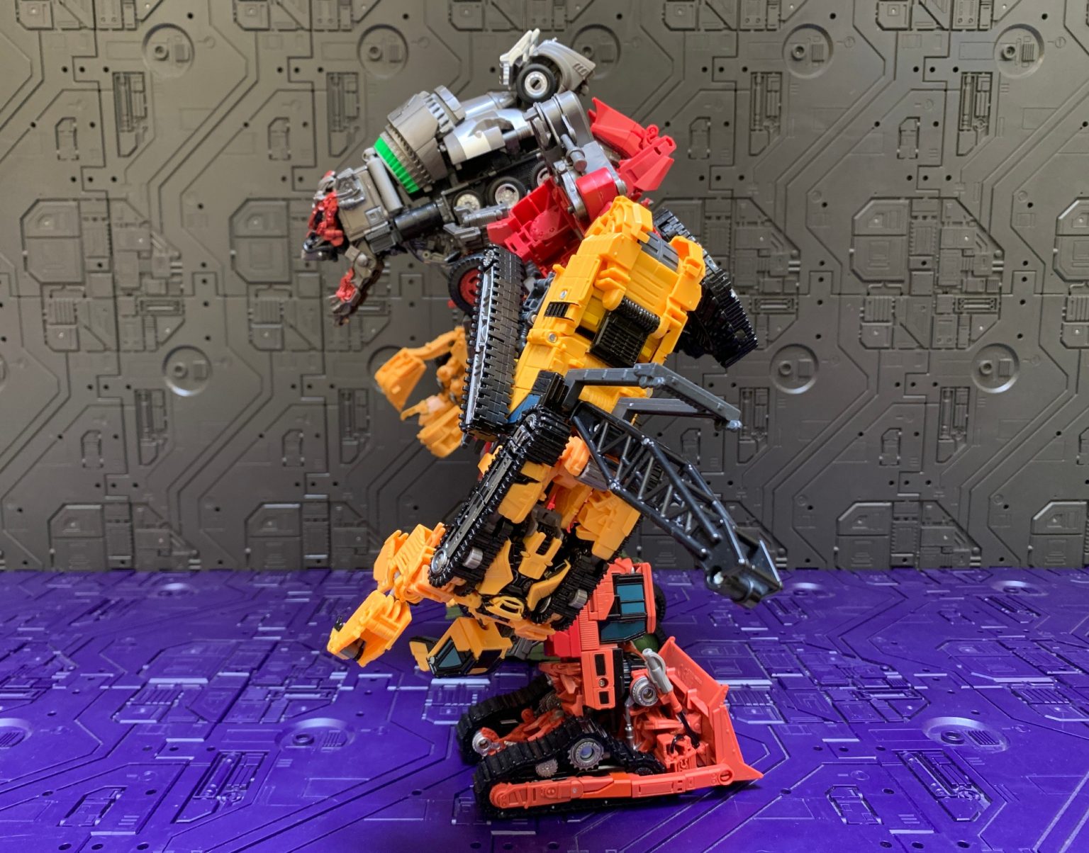 Foto Reseña: Transformers Studio Series Devastator – Cybertron 21