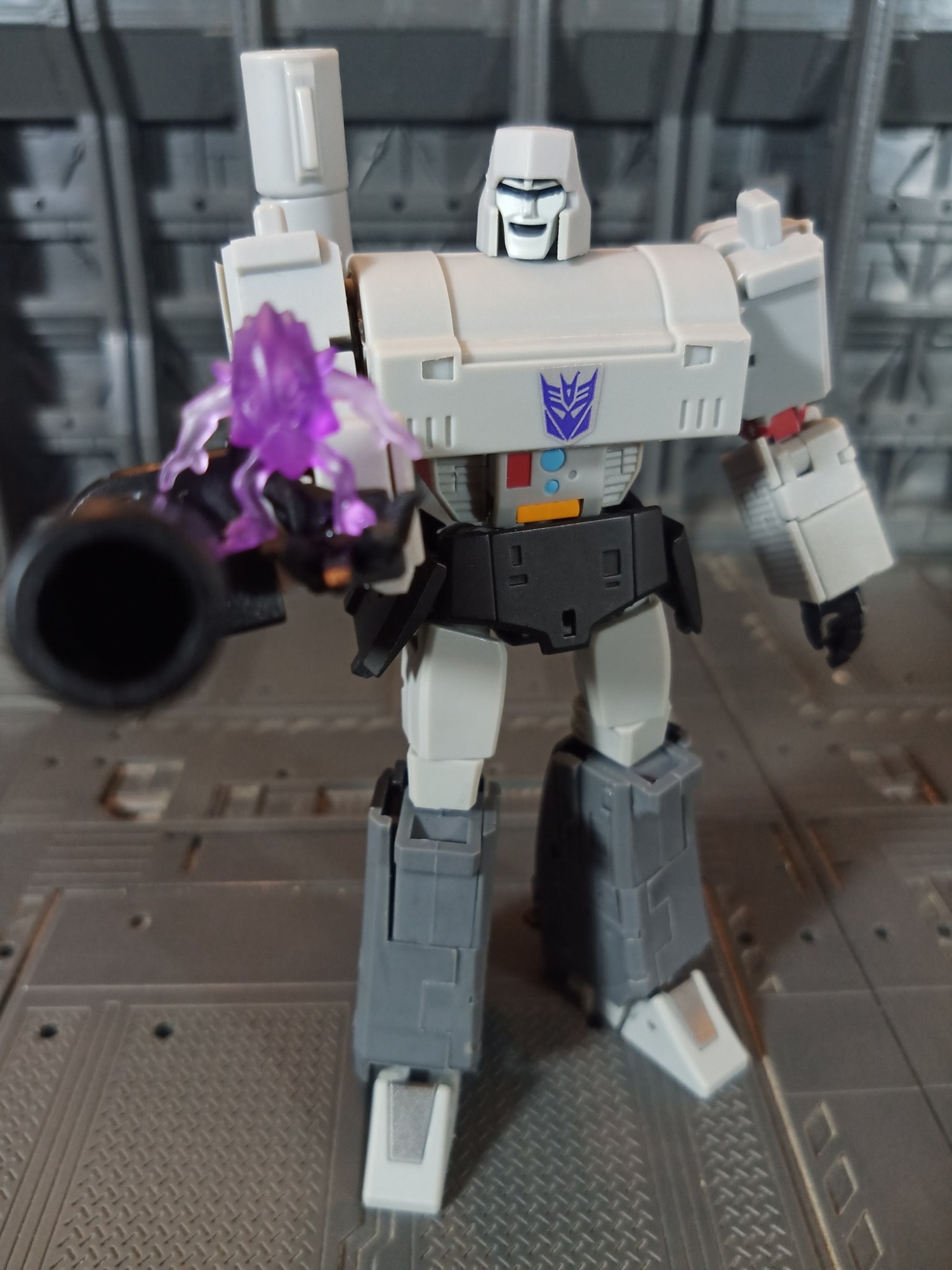 Foto Reseña: Magic Square MS-B36 Doomsday (Megatron G1) – Cybertron 21