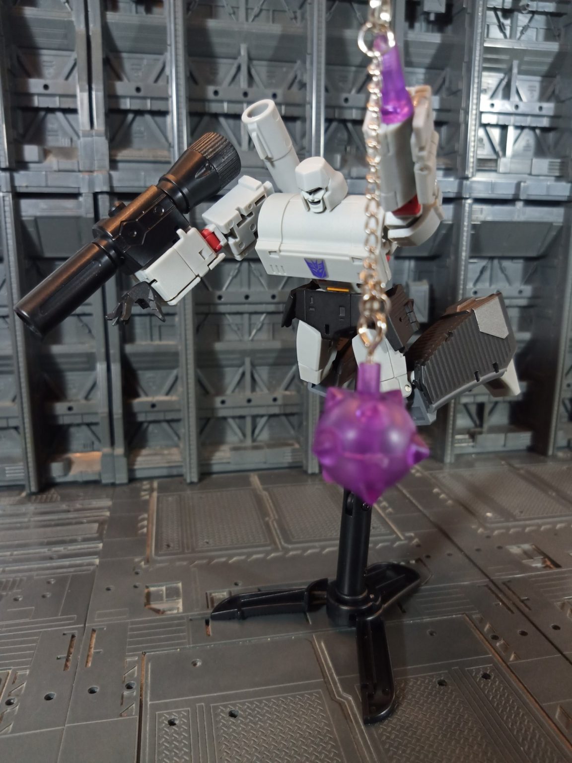 Foto Reseña: Magic Square MS-B36 Doomsday (Megatron G1) – Cybertron 21