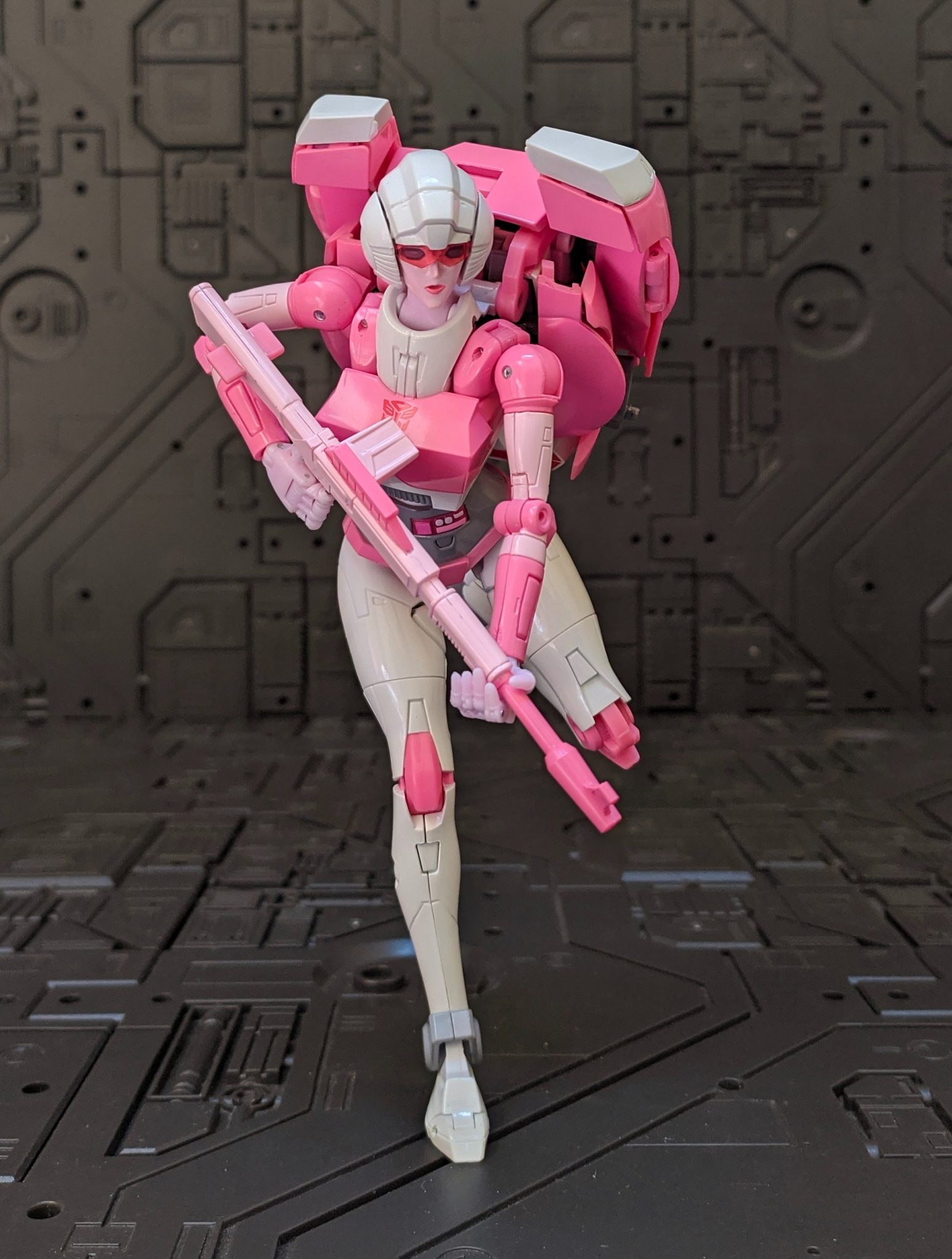 Foto Reseña: Transformers Masterpiece MP-51 Arcee (Takara Tomy ...