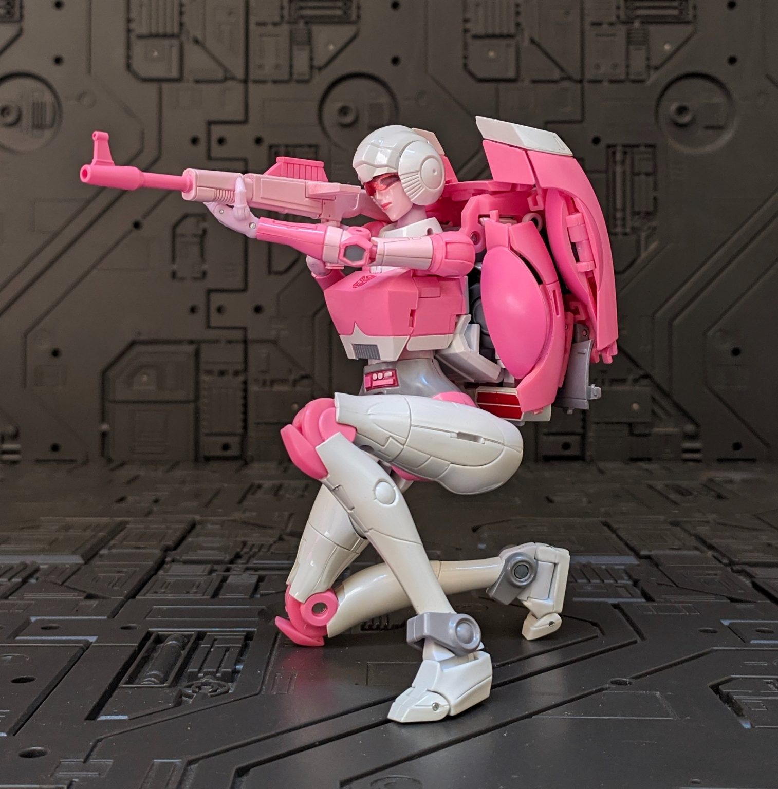 Foto Reseña: Transformers Masterpiece MP-51 Arcee (Takara Tomy ...
