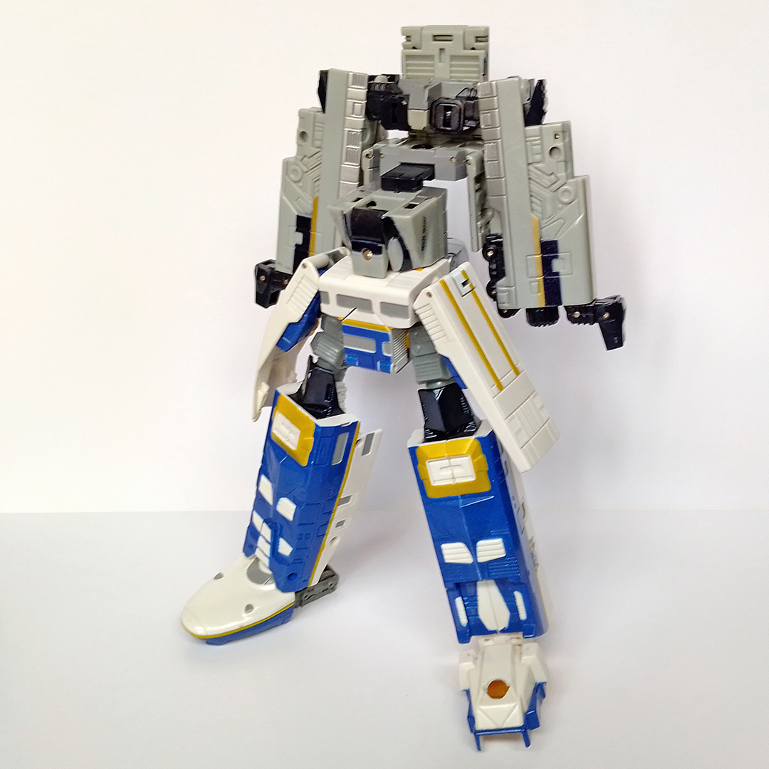 Foto Reseña: RID Team Bullet Train – Railracer – Cybertron 21