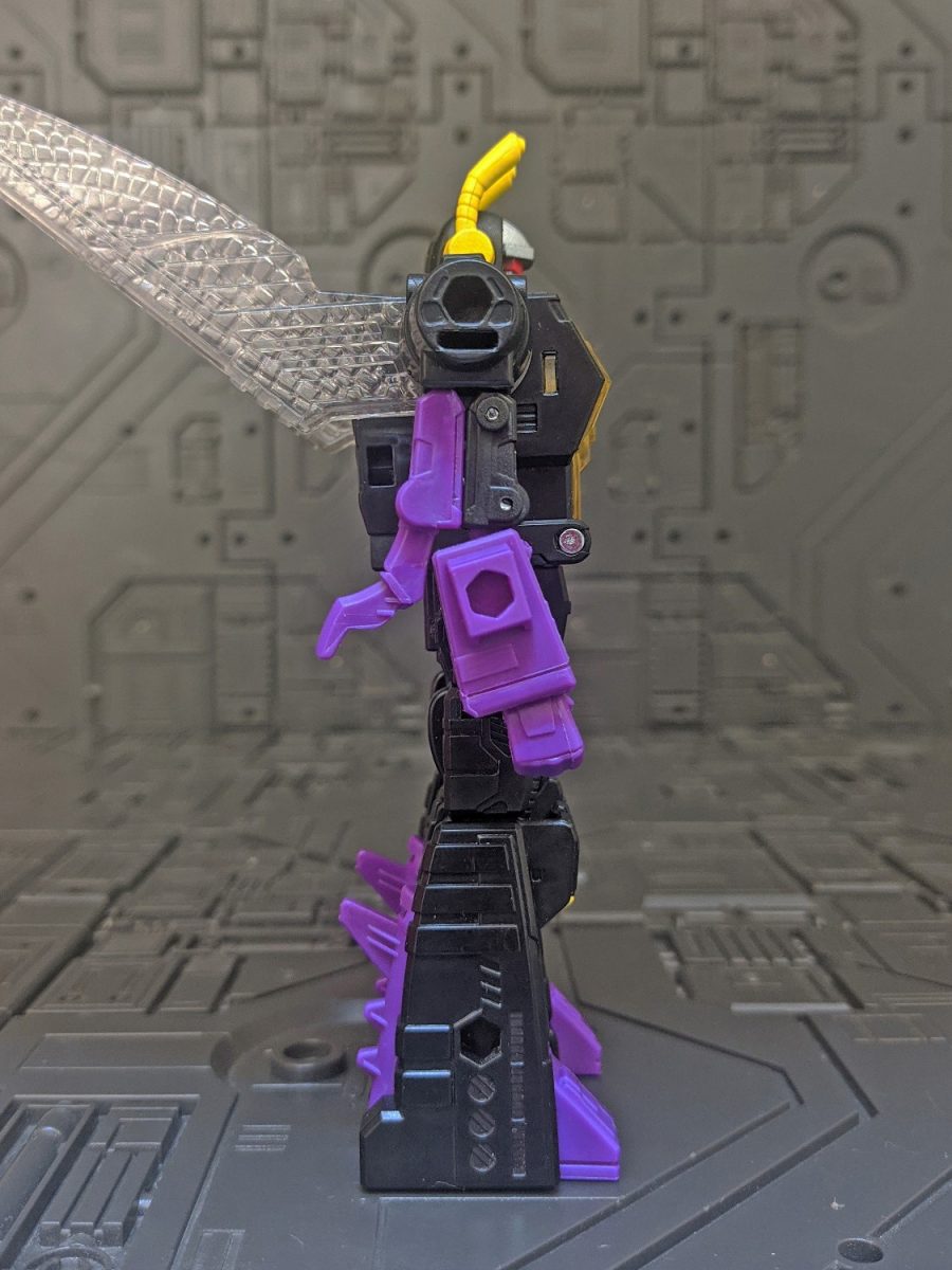 Foto Reseña: Transformers Legacy Deluxe Class Insecticon Kickback ...