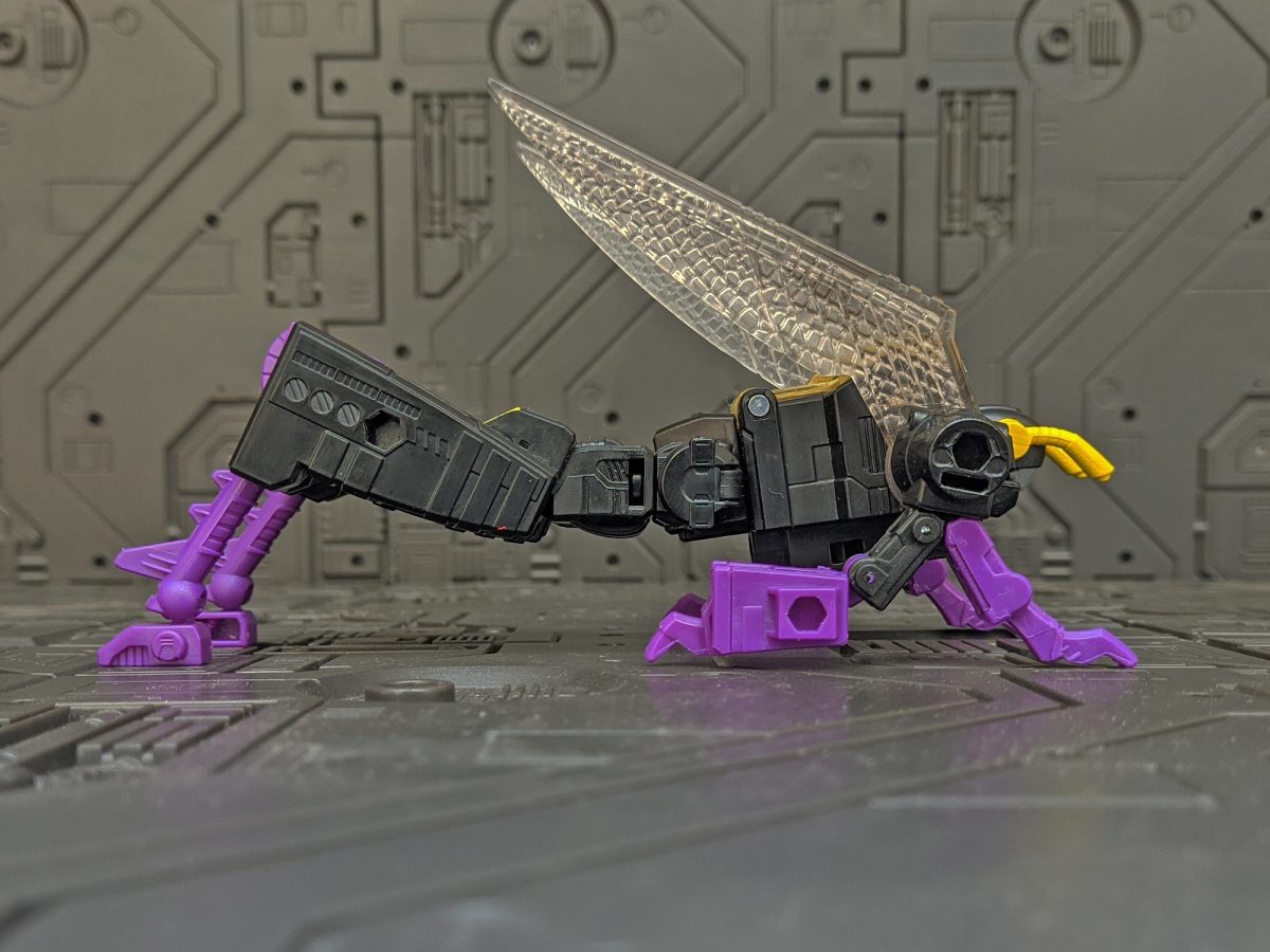 Foto Reseña: Transformers Legacy Deluxe Class Insecticon Kickback ...