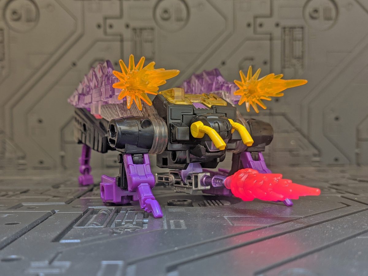 Foto Reseña: Transformers Legacy Deluxe Class Insecticon Kickback ...