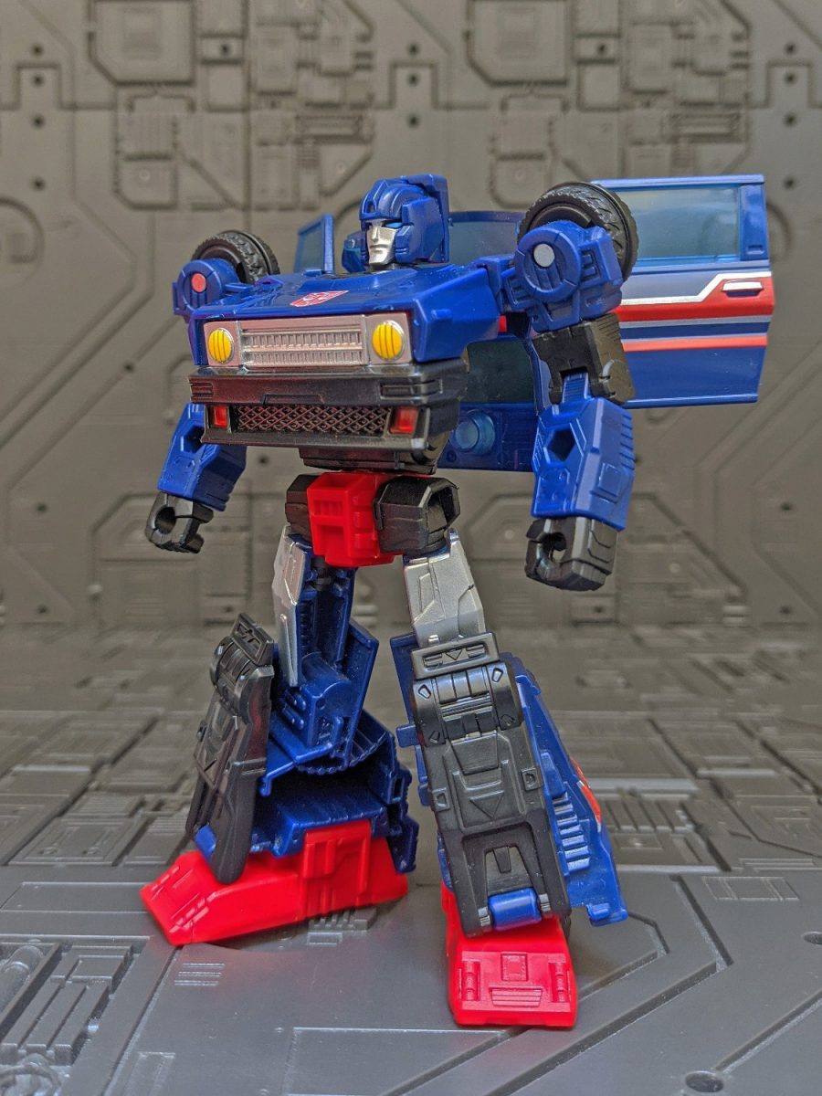 Foto Reseña: Transformers Legacy Deluxe Class Skids – Cybertron 21