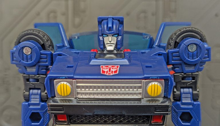 Foto Reseña: Transformers Legacy Deluxe Class Skids – Cybertron 21