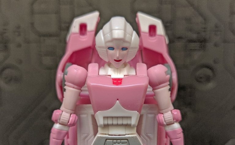 Foto Reseña: Transformers Studio Series 86-16 Deluxe Class Arcee ...