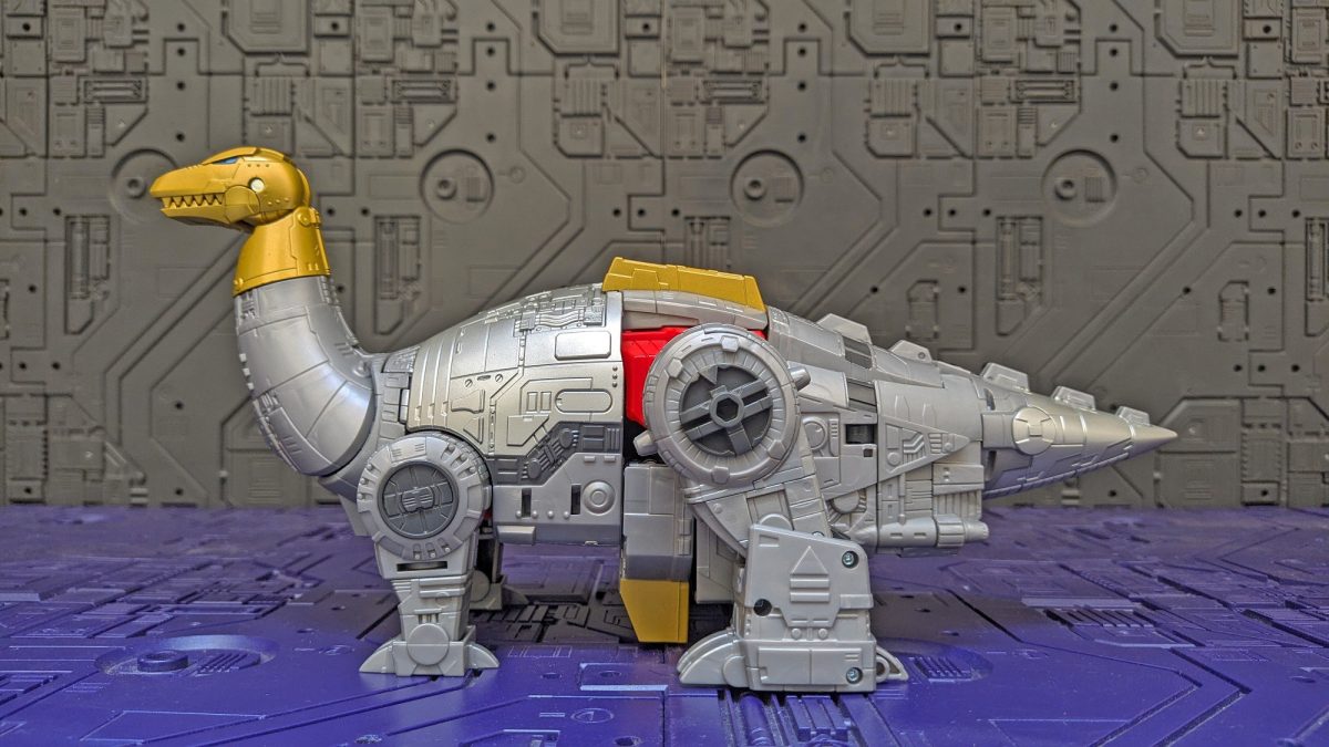 Foto Reseña: Trasformers Studio Series SS-89 Leader Class Dinobot Sludge – Cybertron 21
