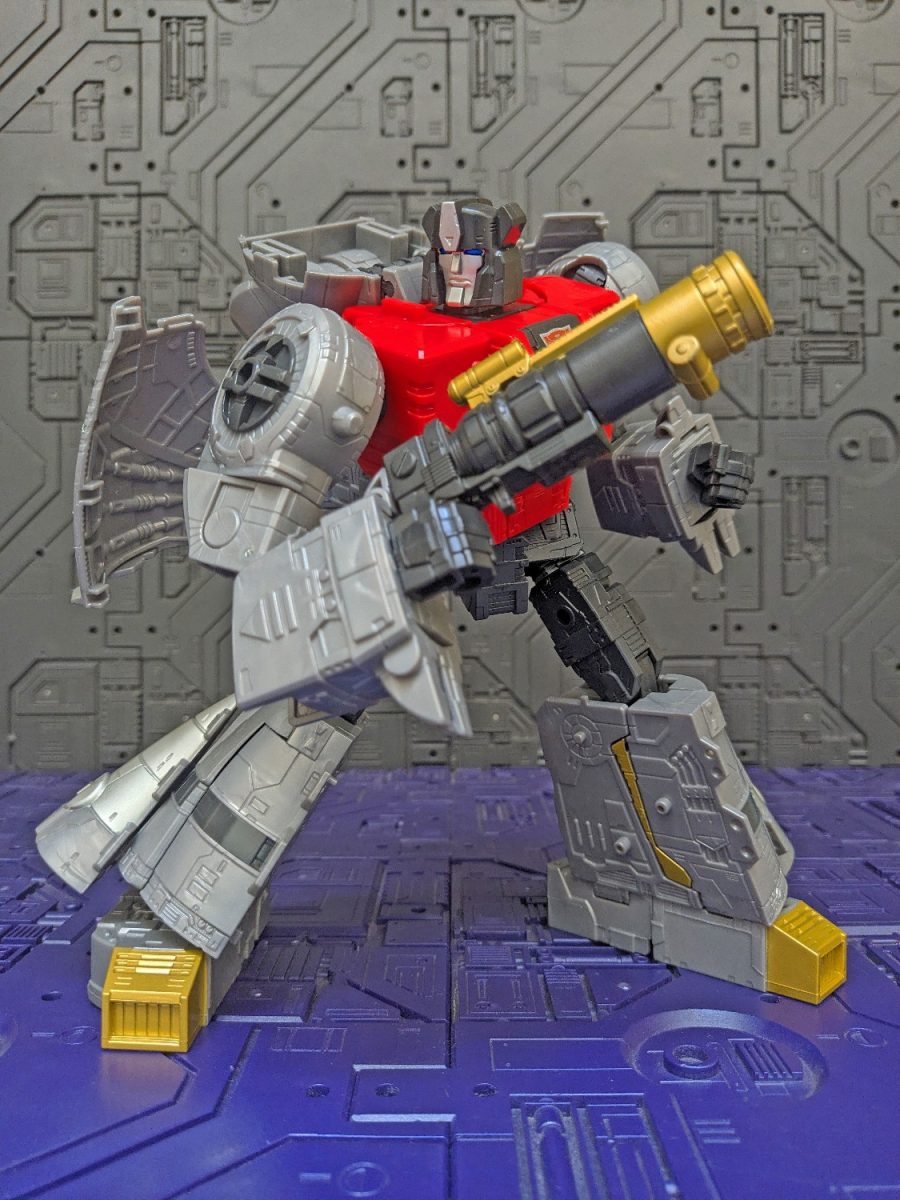 Foto Reseña: Trasformers Studio Series SS-89 Leader Class Dinobot Sludge – Cybertron 21