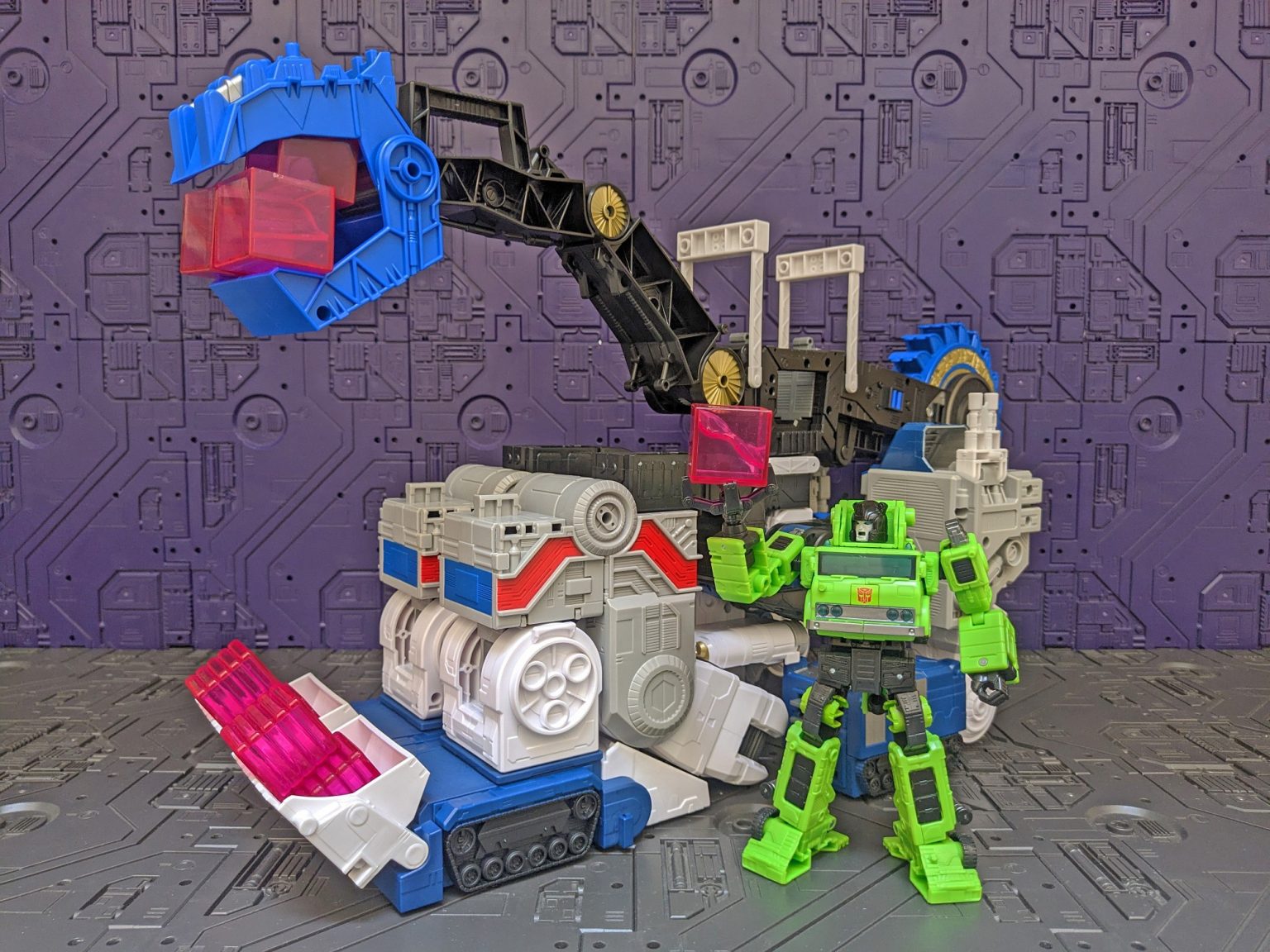 Foto Reseña: Transformers Legacy Titan Class Cybertron Universe ...