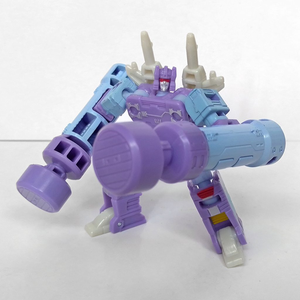 Foto Reseña: Studio Series Core Class Rumble (El Azulito) – Cybertron 21