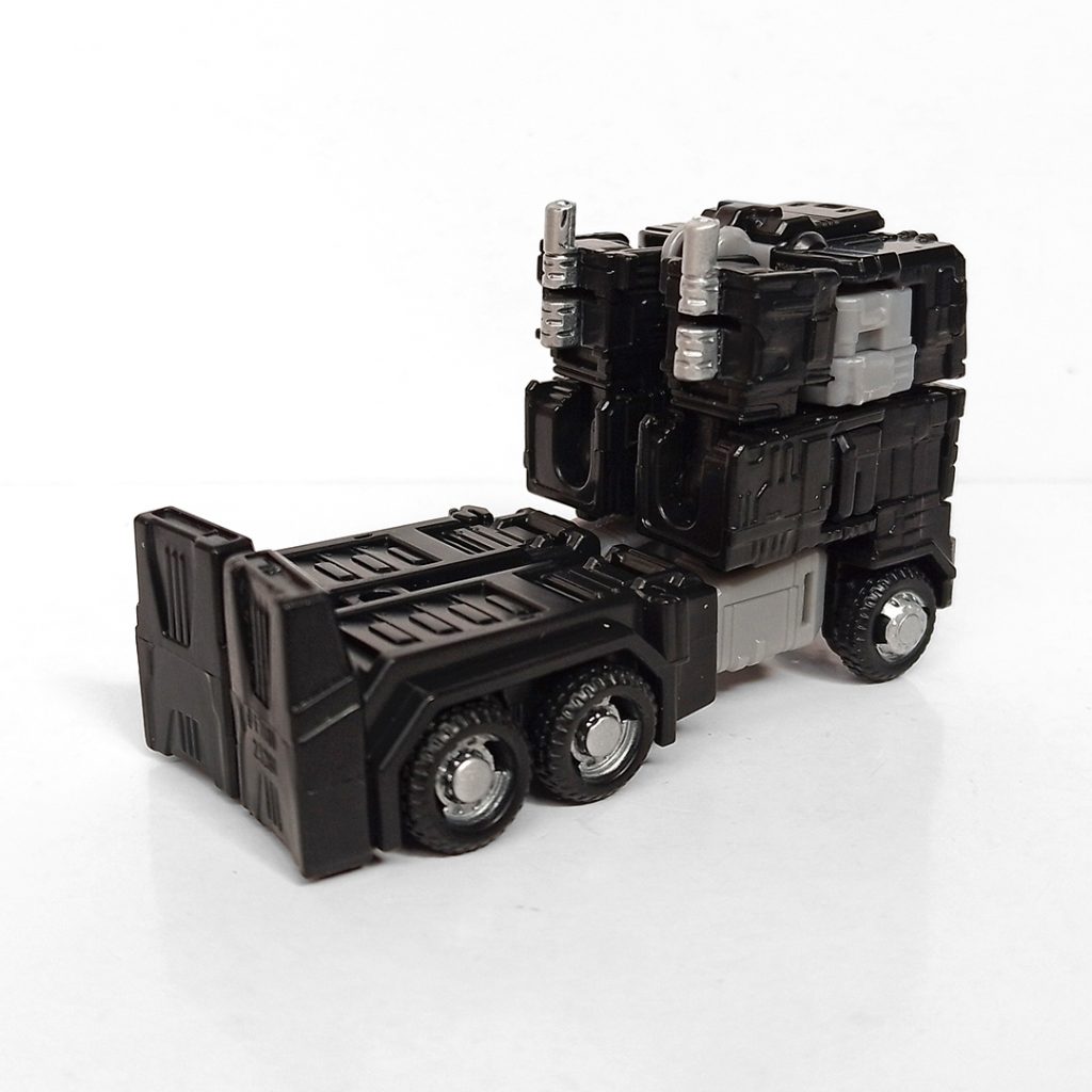Foto Reseña: Legacy: Evolution Core Class Nemesis Prime – Cybertron 21