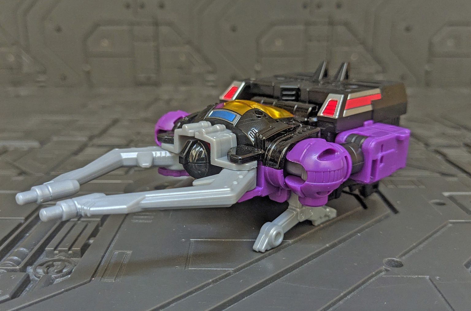 Foto Reseña: Transformers Legacy Evolution Deluxe Class Insecticon ...