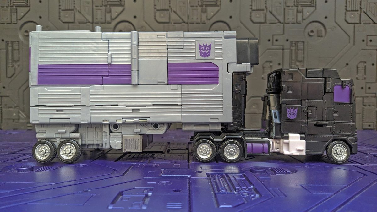 Foto Reseña: Transformers Legacy TL-13 Commander Class Stunticon ...