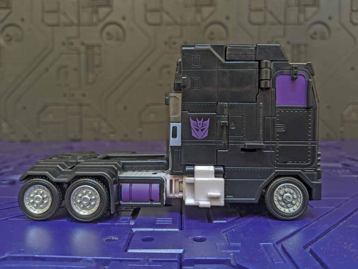 Foto Reseña: Transformers Legacy TL-13 Commander Class Stunticon ...