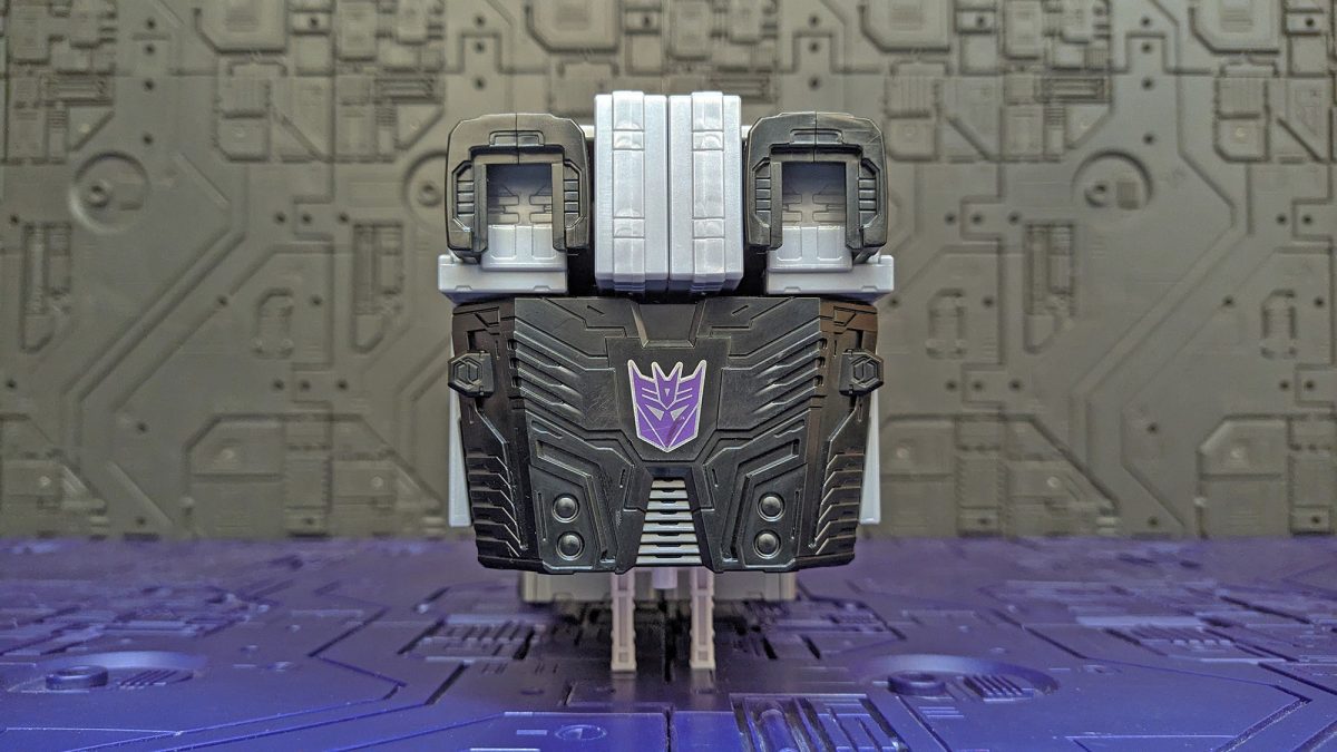 Foto Reseña: Transformers Legacy TL-13 Commander Class Stunticon ...