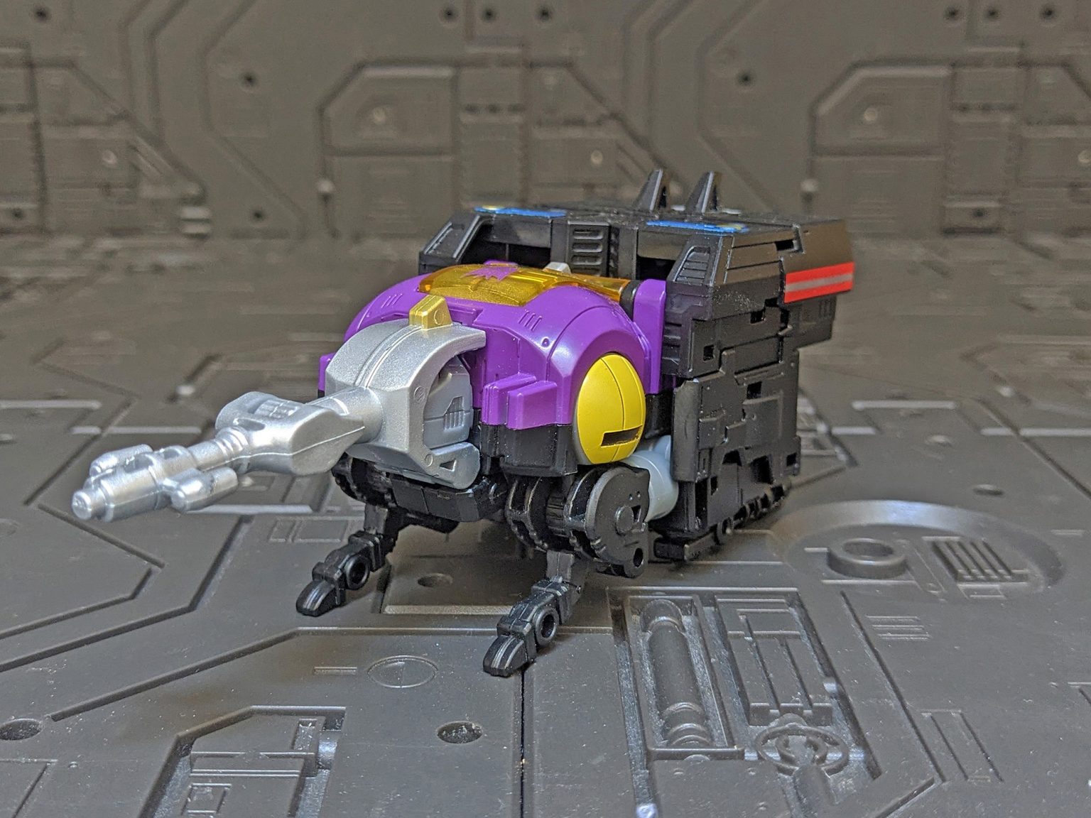 Foto Reseña: Transformers Legacy Evolution Deluxe Class Insecticon ...