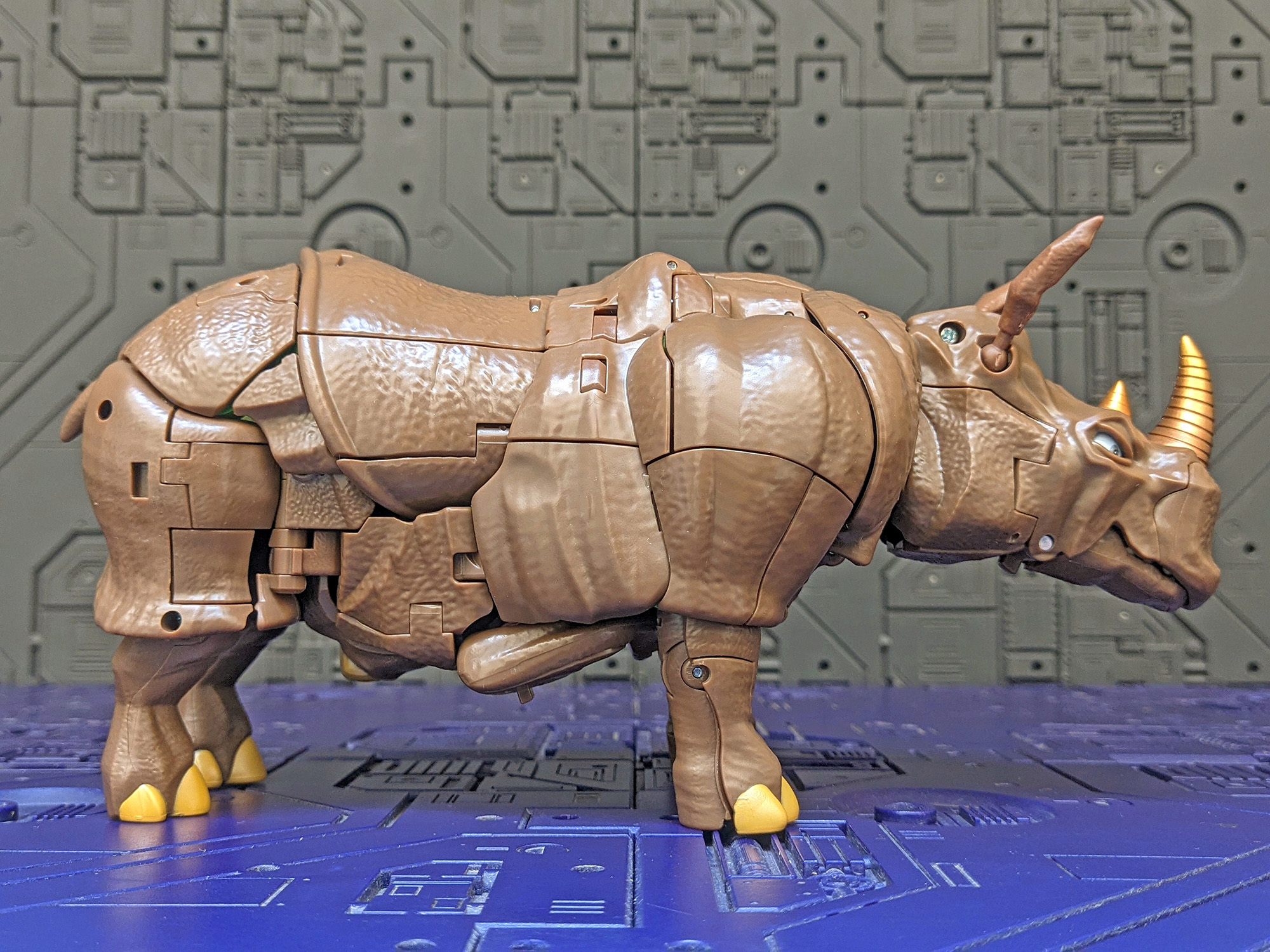 Foto Reseña: Transformers Masterpiece MP-59 Rhinox (Beast Wars ...